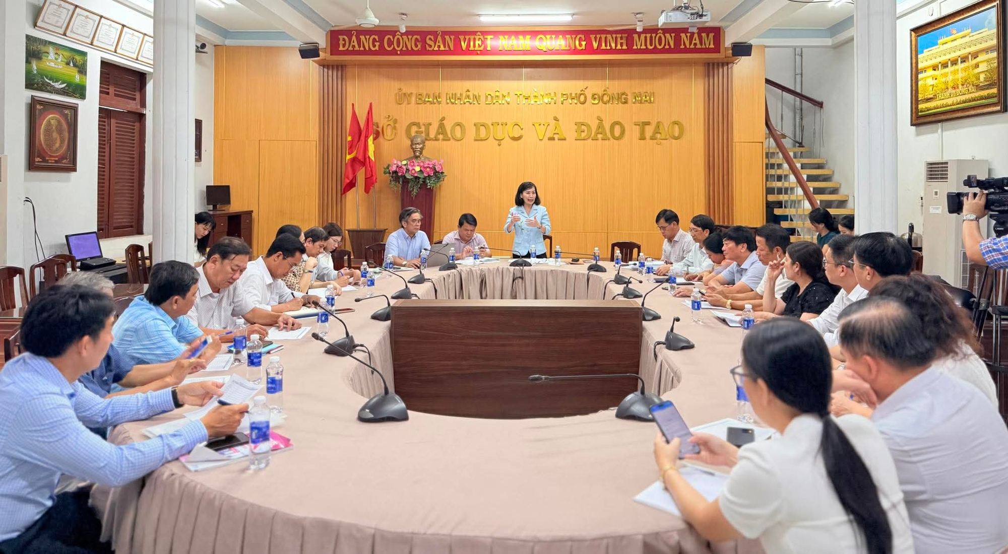 Dong Nai: Check exam scores and admission standards for 10th grade in ...