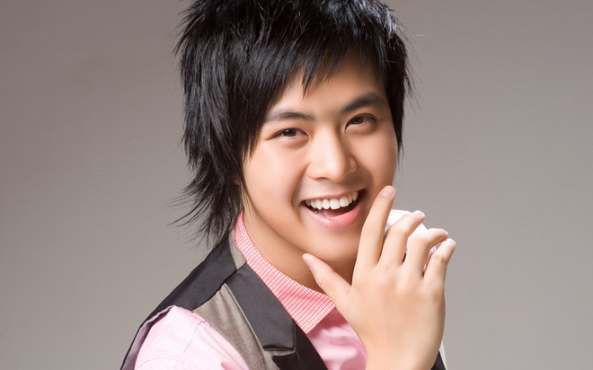 Nhìn lại chặng đường nghệ thuật của Wanbi Tuấn Anh