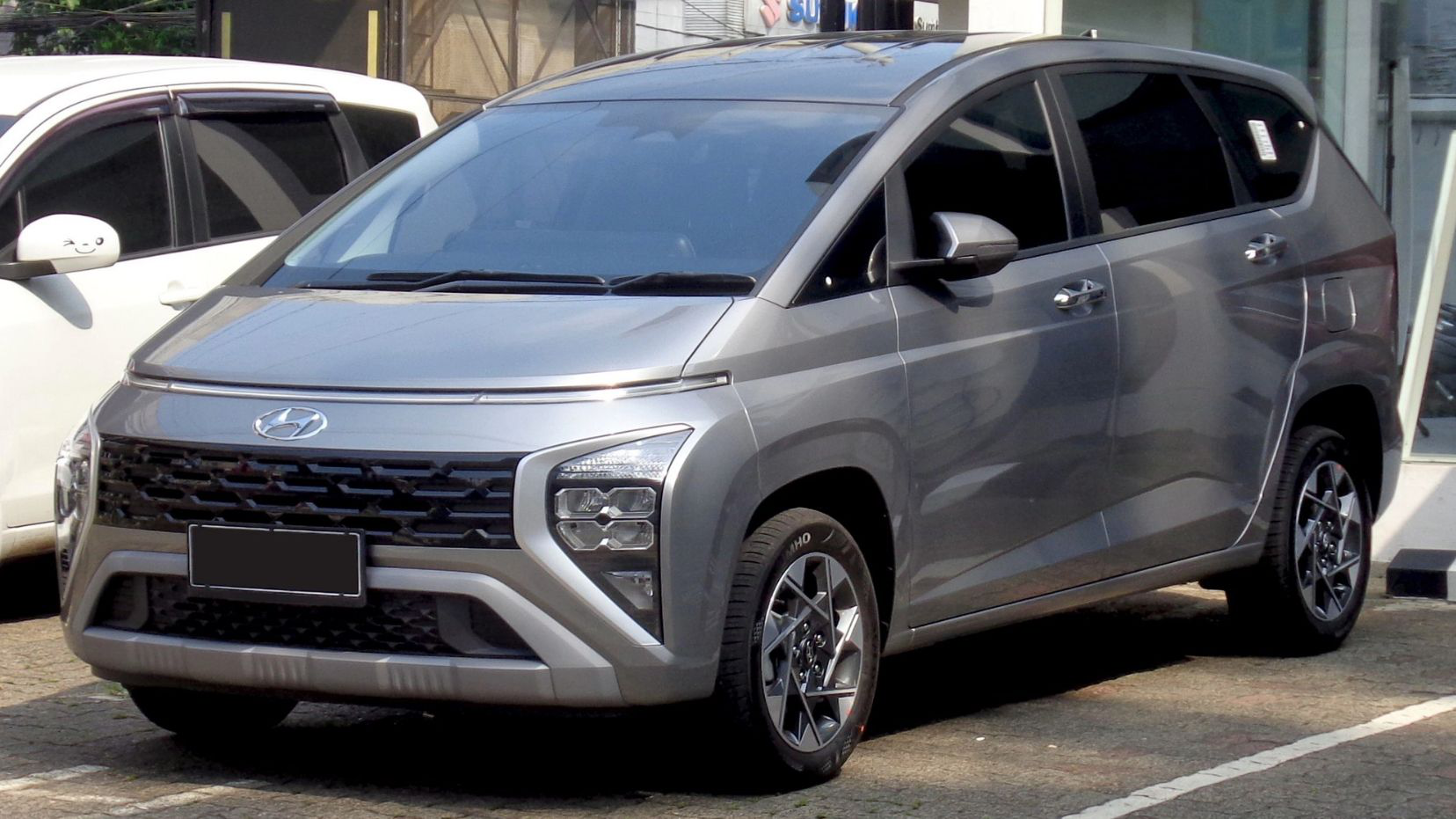 Rõ lý do Hyundai không trang bị phanh tay điện tử cho Stargazer