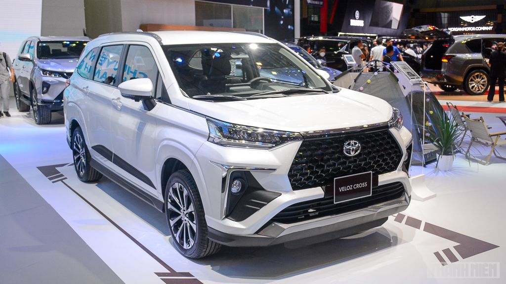 Cận Tết, xe MPV phổ thông 7 chỗ tại Việt Nam đua giảm giá