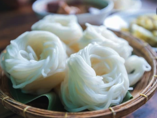 Những ai nên hạn chế ăn bún?