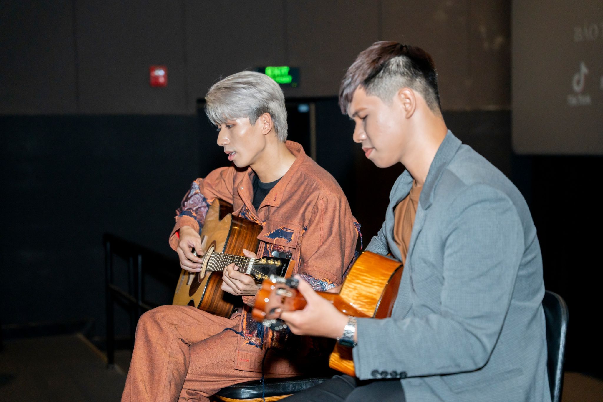 Ca sĩ Việt Luke D được chọn gia nhập nghệ sĩ trực thuộc hãng đĩa quốc tế