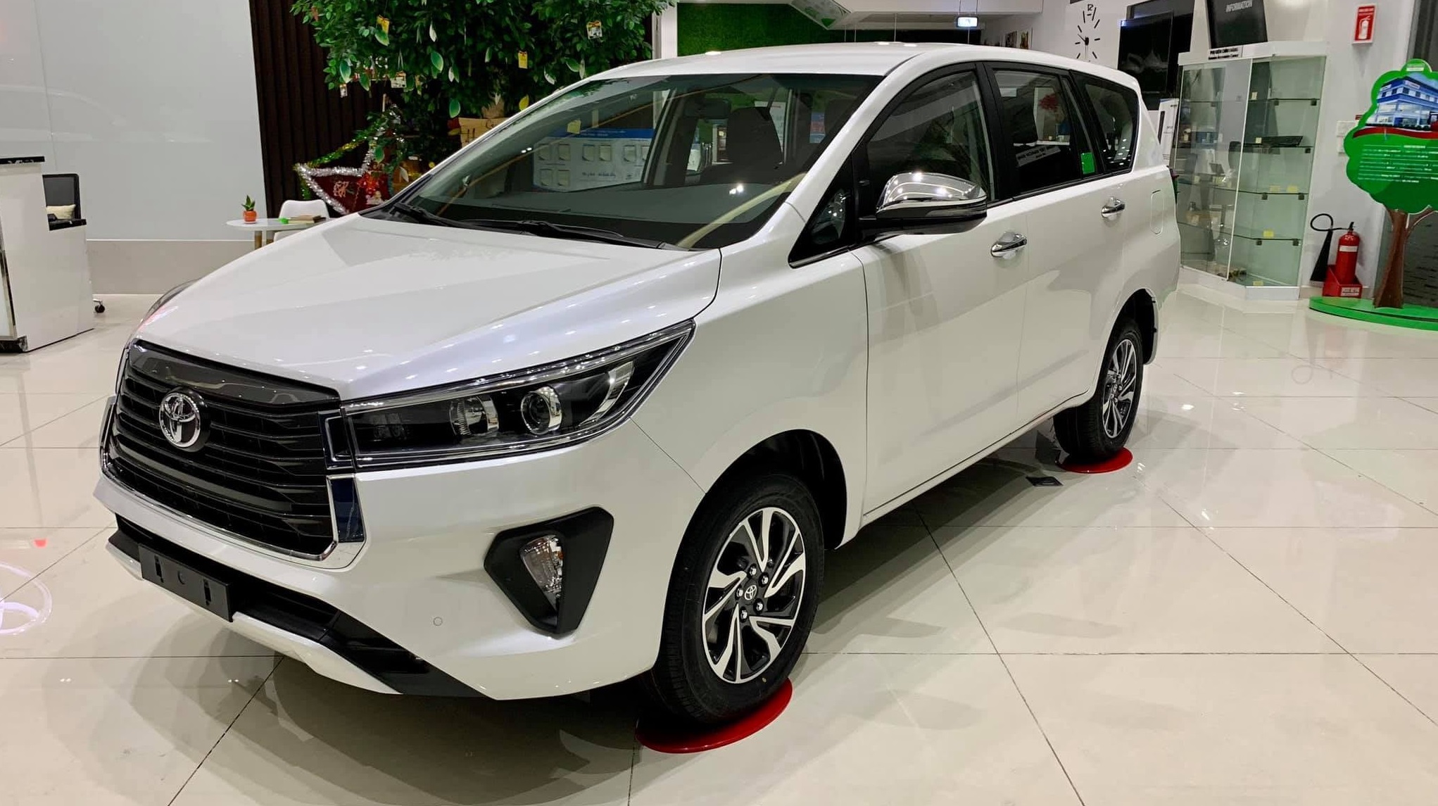 Nhiều mẫu xe Toyota đang 'vật lộn' trong Top xe 'ế' tại Việt Nam