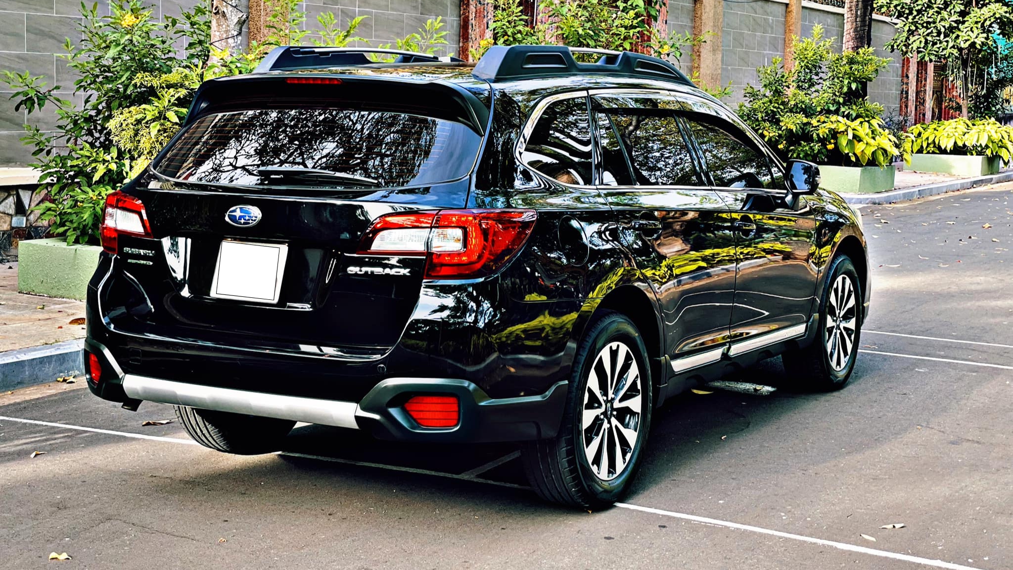 Subaru Outback: xe wagon cũ kén khách Việt