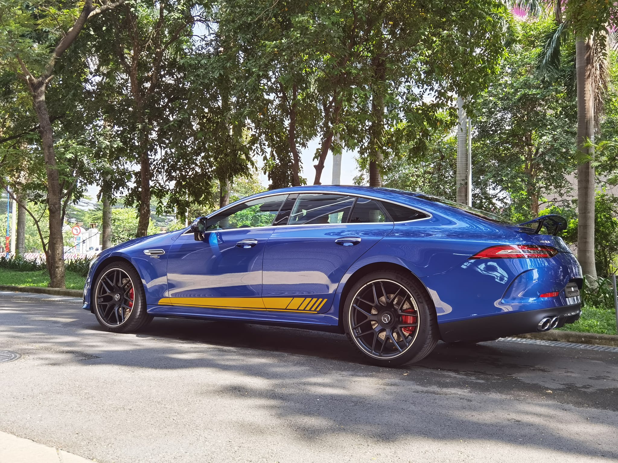 Mercedes-AMG GT 53 4MATIC+ về Việt Nam, giá hơn 6,7 tỉ đồng