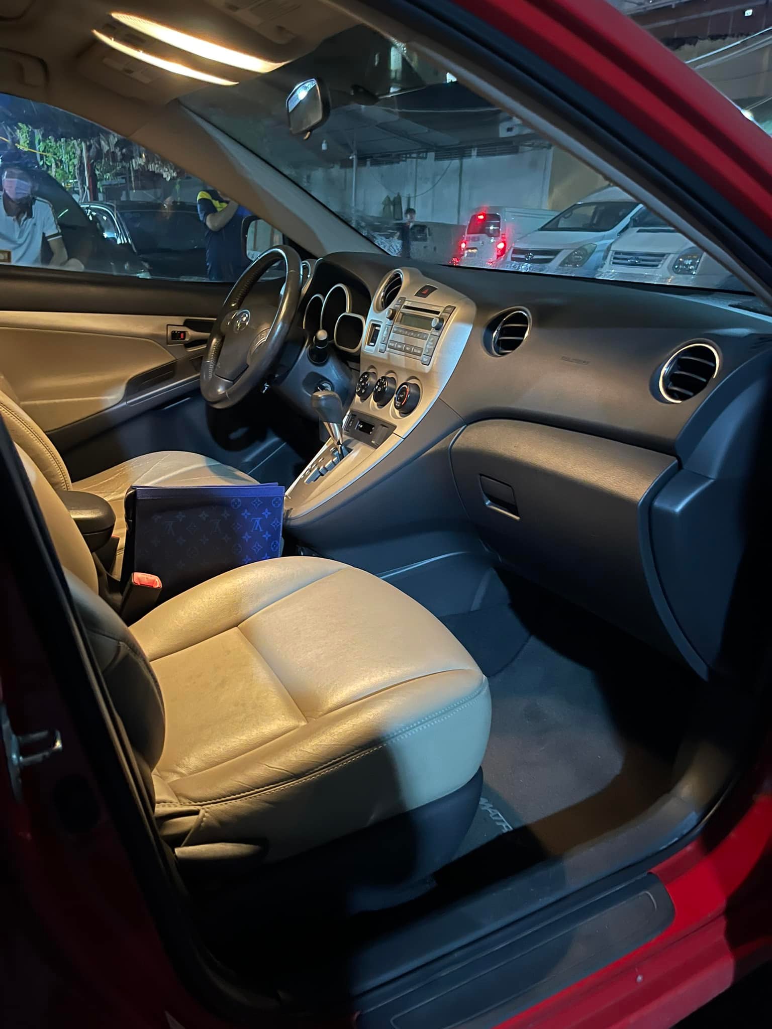 Xe hiếm Toyota Matrix S nhập từ Mỹ, 14 năm tuổi tại Việt Nam