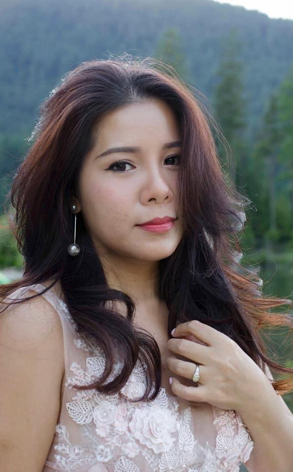 ‘Sống rực rỡ đi, cuộc đời là trò chơi thôi mà' của Amy Dương có gì lạ?