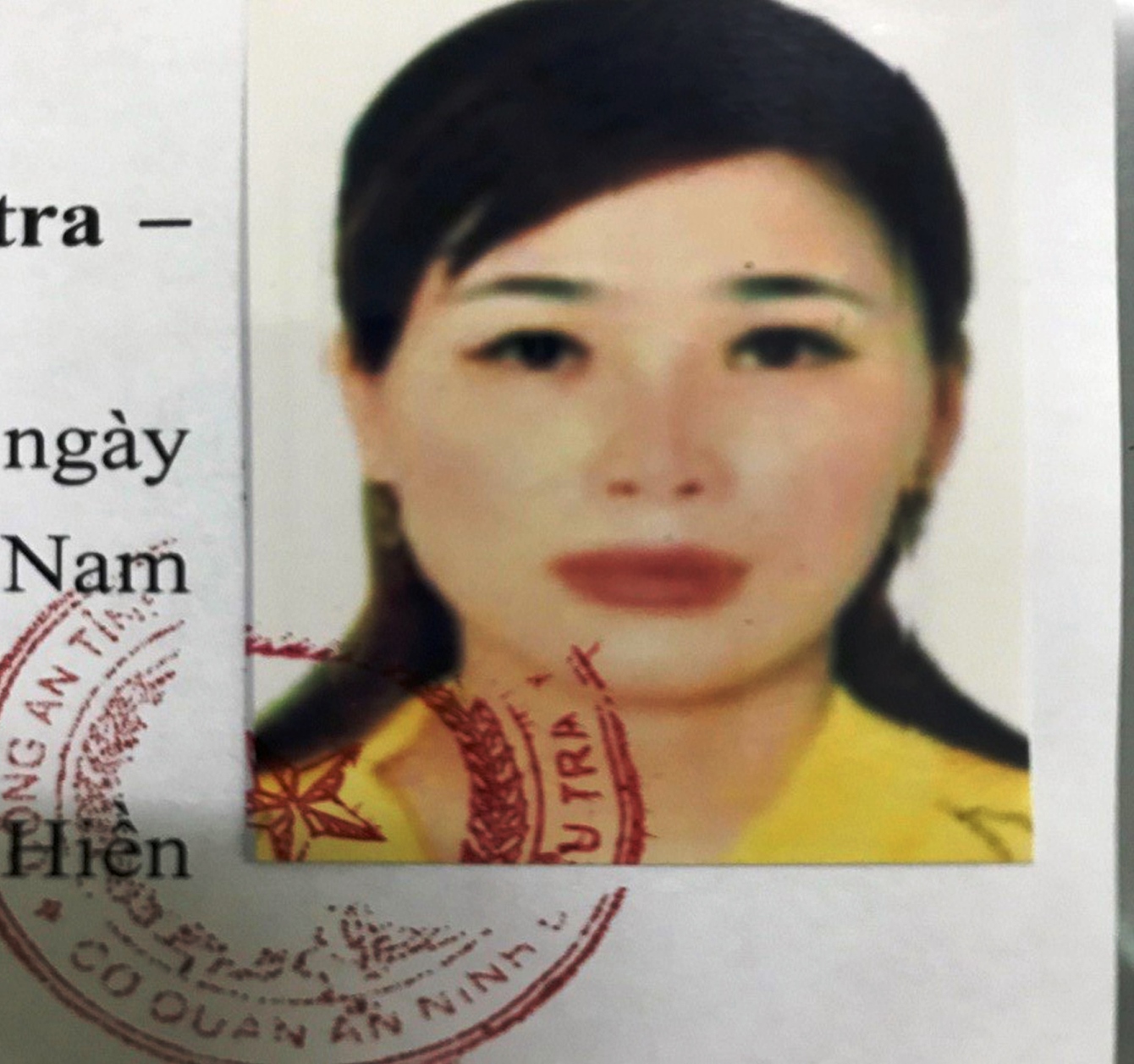 Quảng Nam: Truy nã người phụ nữ cấu kết em rể đưa người sang Campuchia trái phép