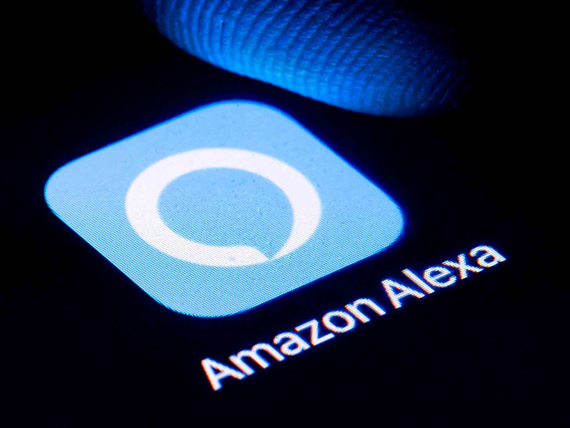 Trợ lý ảo Alexa sắp 'nhại' được giọng người