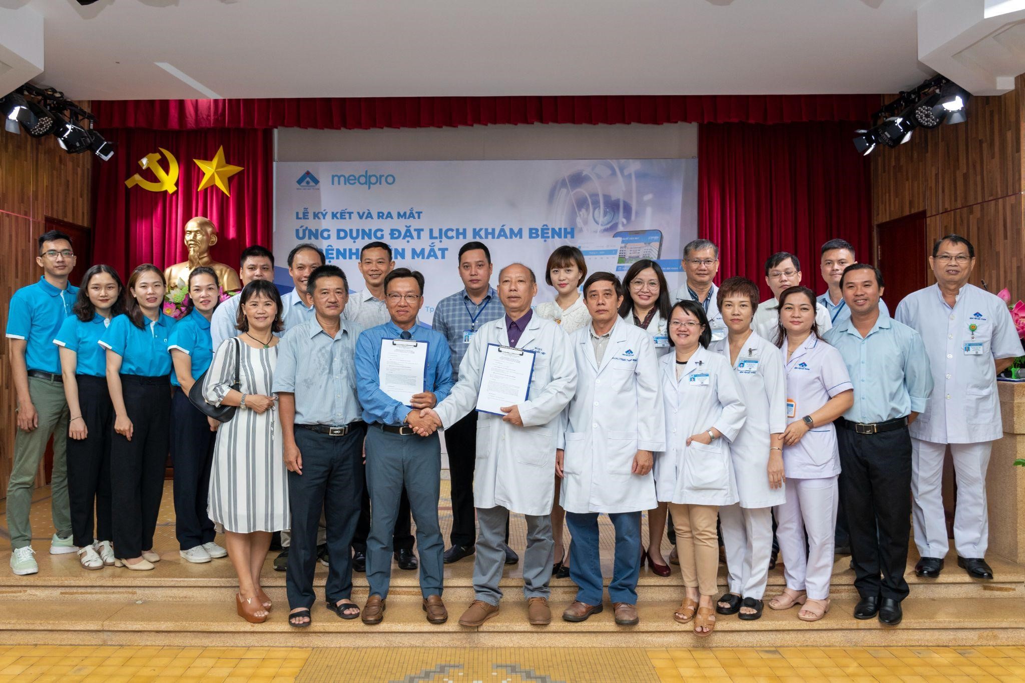 Bệnh viện Mắt TP.HCM chính thức ra mắt ứng dụng đặt lịch