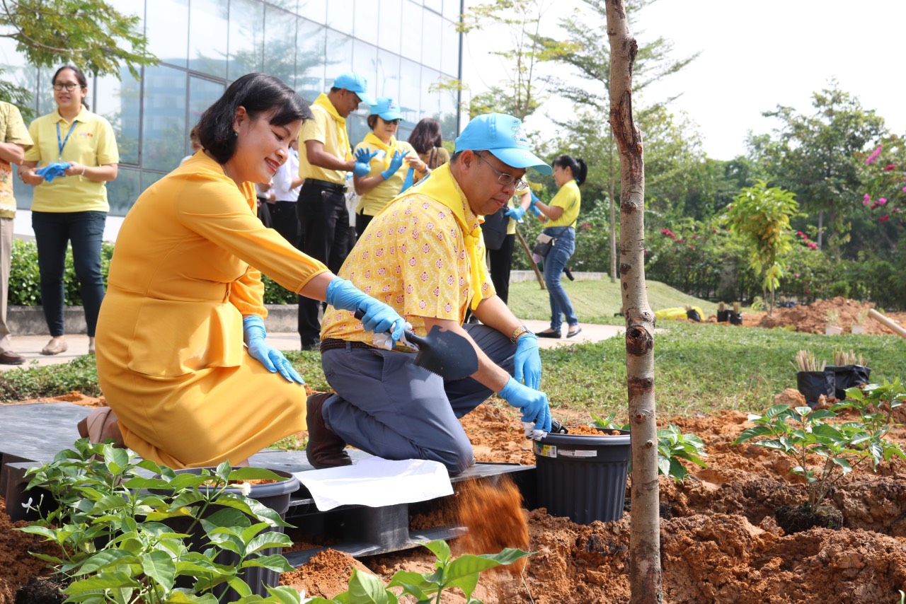 Tập đoàn Phúc Khang và Trường ĐH KHXH&NV, ĐHQG TP.HCM hợp tác vì phát ...