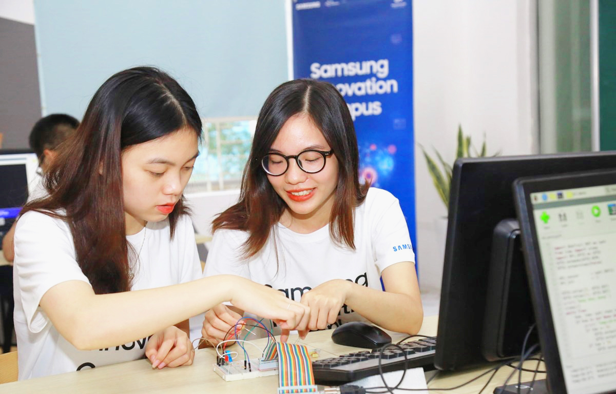 Thách thức của thế hệ trẻ thời đại số: nhiều cơ hội nhưng loạn định hướng