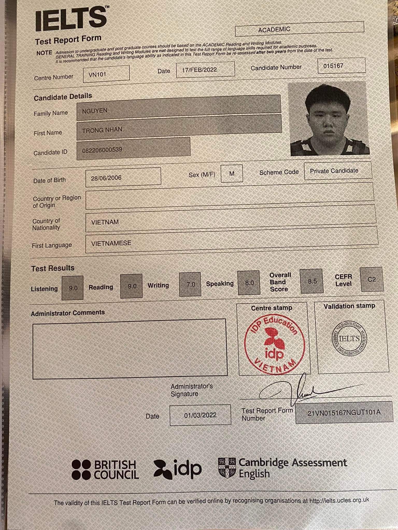 Nam sinh đạt 8,5 IELTS nhờ đọc truyện, xem phim hài tiếng Anh