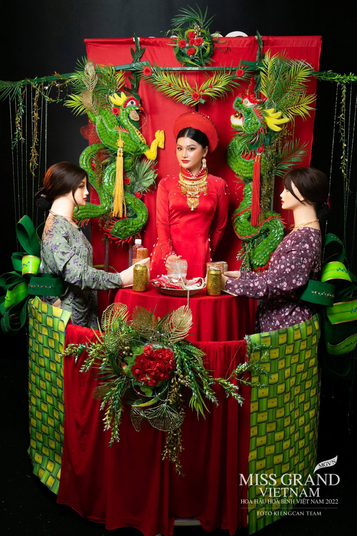 Đám cưới miền Tây trở thành nguồn cảm hứng thiết kế trang phục cho ...