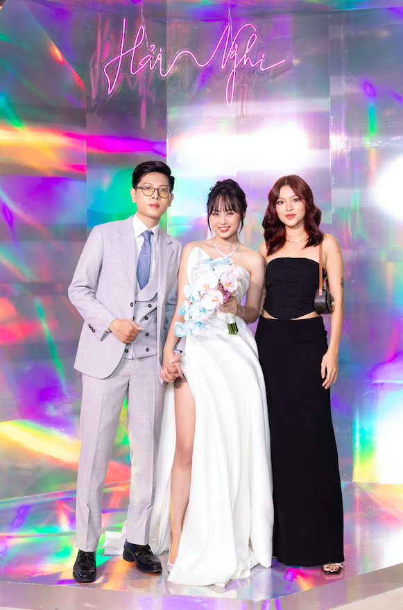 Xoài Non, MisThy rạng rỡ dự đám cưới MC Minh Nghi - Bomman