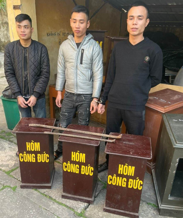Khởi tố 3 bị can đục hòm công đức tại đình, chùa để trộm cắp tài sản