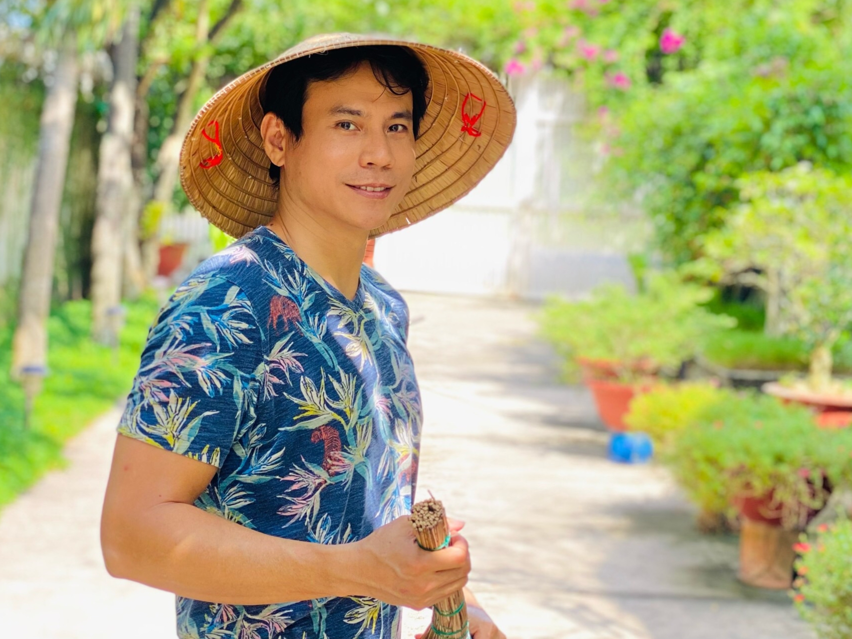 Chuyen Tri Quang _ Tiểu sử Cố Hòa Thượng Thích Trí Quang — Thư Viện ...