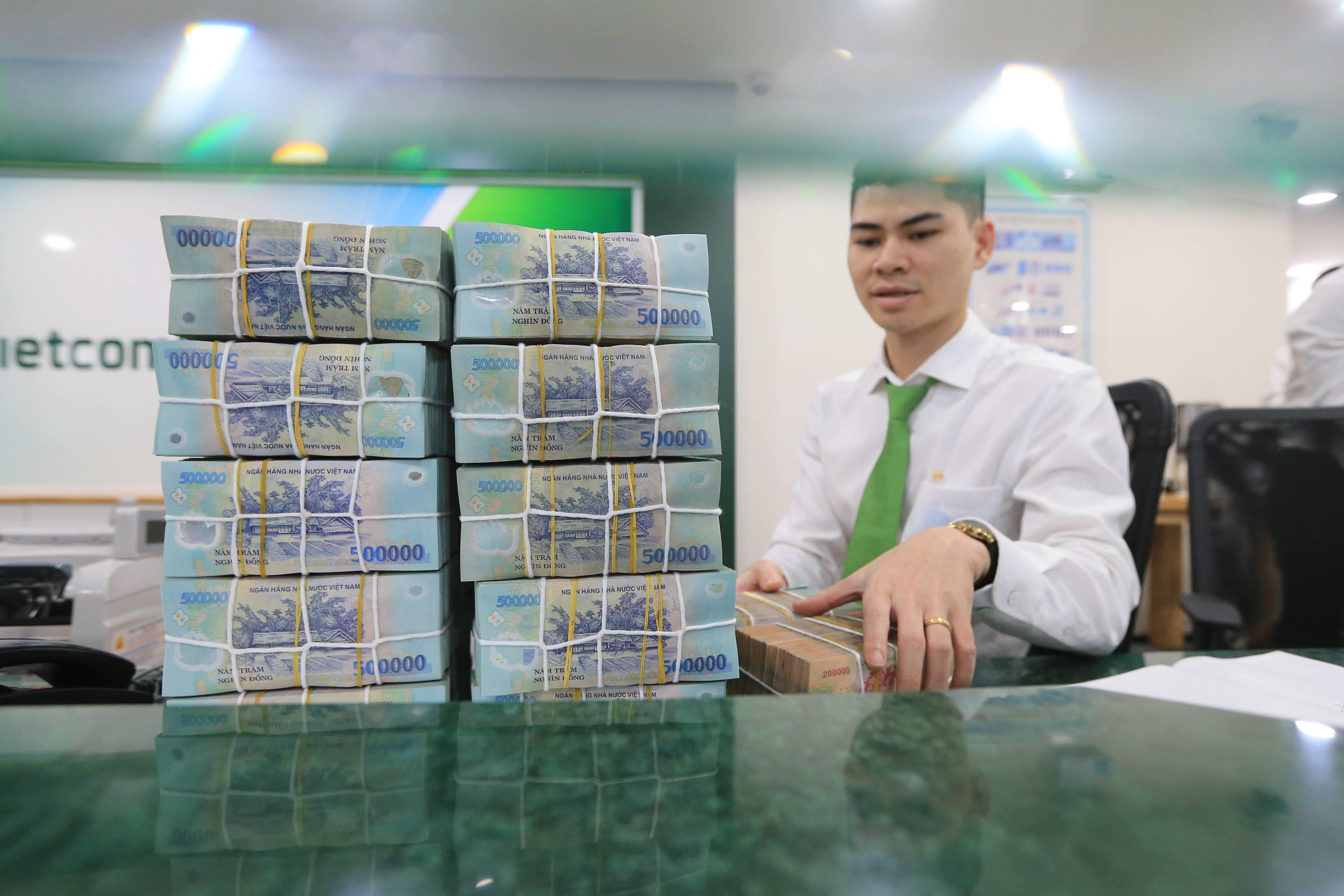 Ngân hàng đẩy mạnh cho vay bất động sản cuối năm