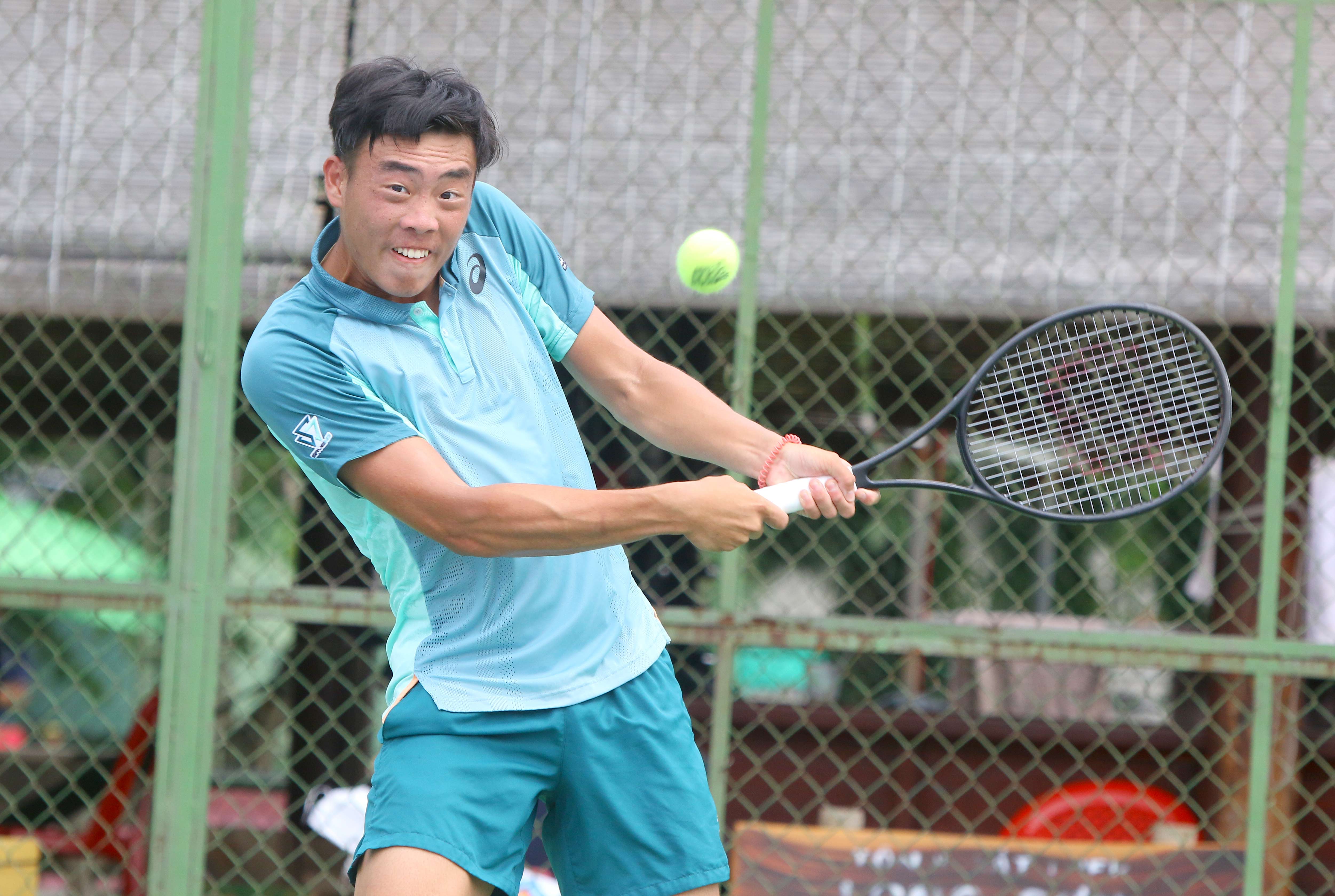 Tài năng 18 tuổi của học viện quần vợt Nadal gây khó cho Lý Hoàng Nam