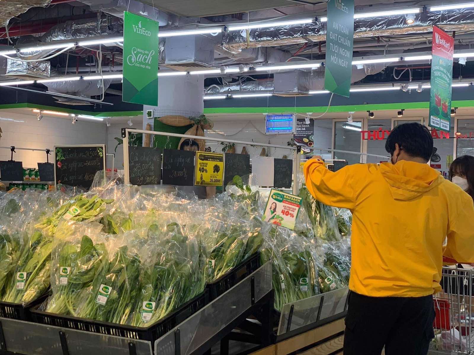 WinEco đẩy mạnh sản lượng giúp bà nội trợ mua sắm rau củ với giá tốt