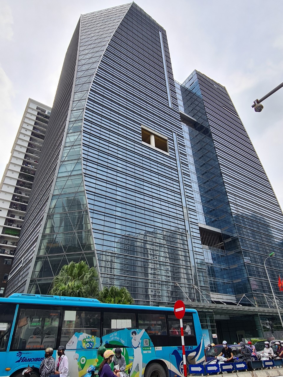 Đường Lê Văn Lương thành ‘con đường đau khổ’: HUD Tower từ 15 lên 32 tầng