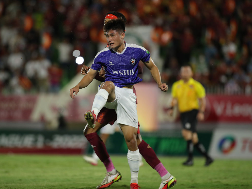 Nguyễn Phi Hoàng - tài không đợi tuổi