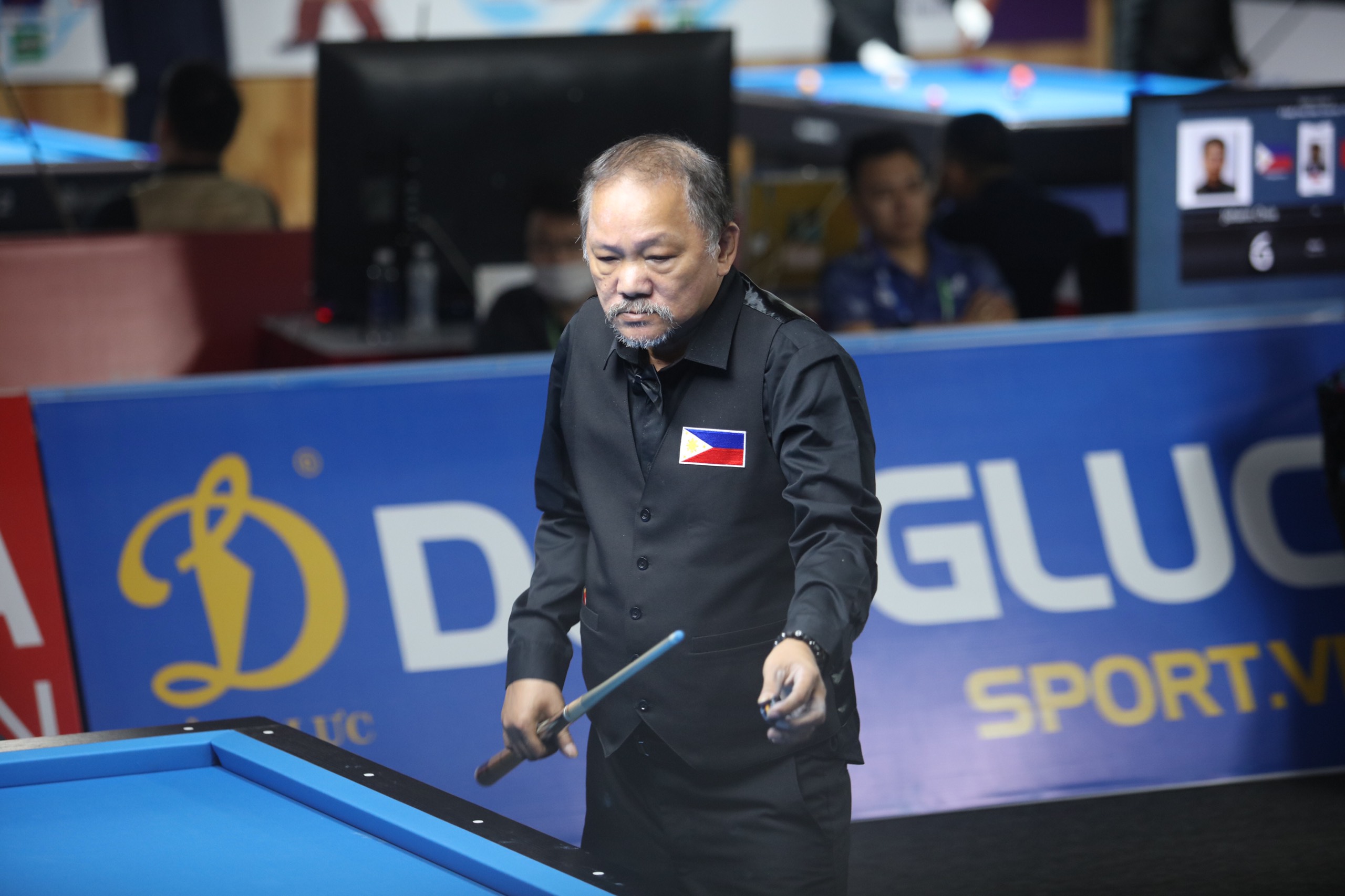 Huyền thoại billiards Efren Reyes chiến thắng lớn trước người hâm mộ ...