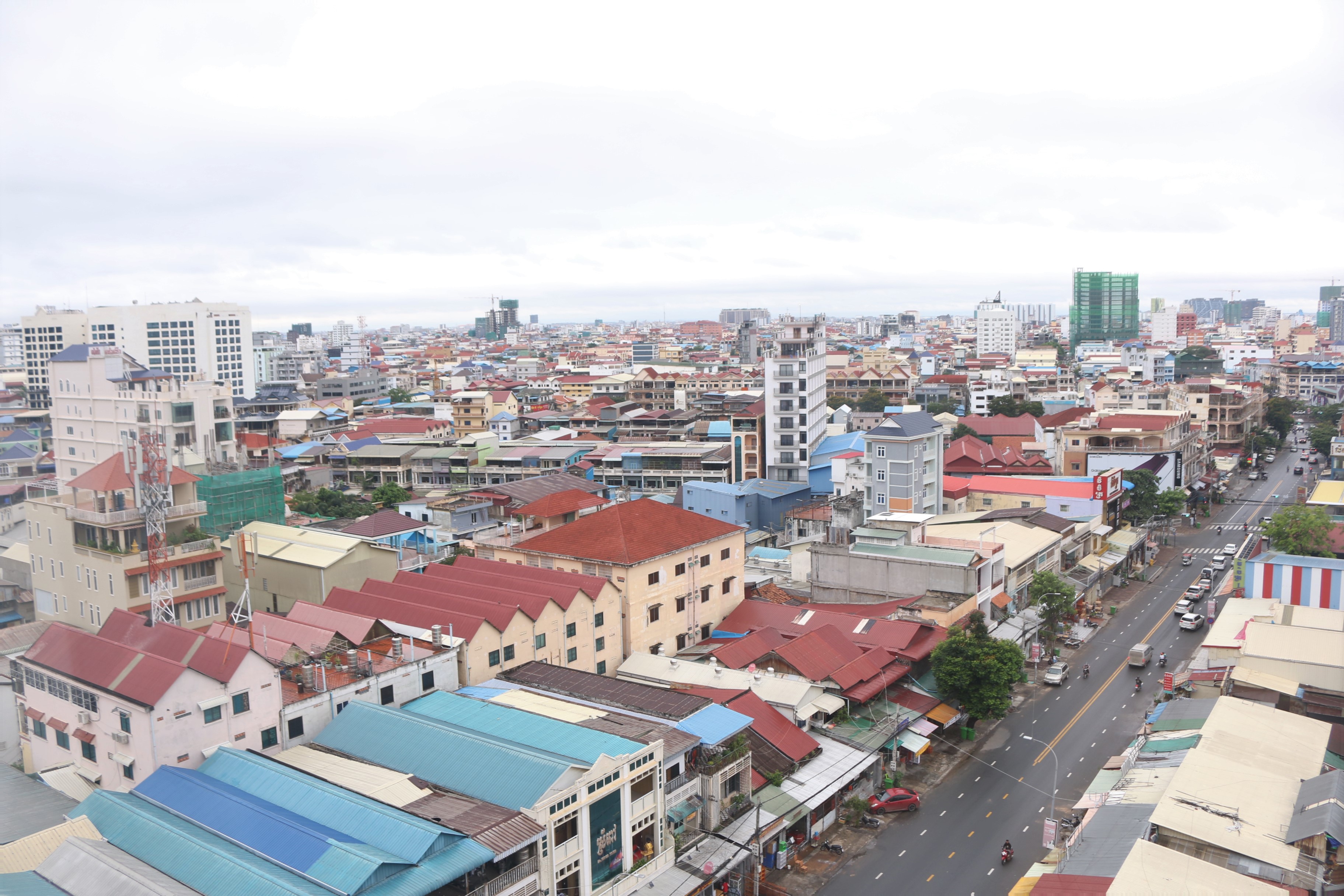 Natoly Jim, hướng dẫn viên du lịch nói tiếng Việt đầu tiên ở Campuchia