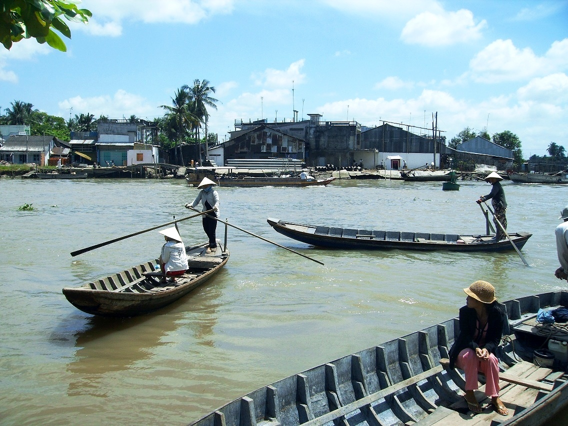Nhớ mùa hè và bến đò ngang thuở ấy