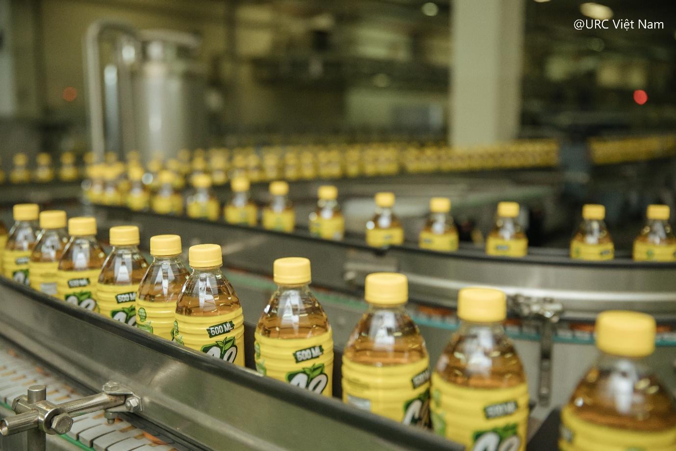 URC Việt Nam duy trì danh hiệu Top 10 Công ty đồ uống uy tín nhất