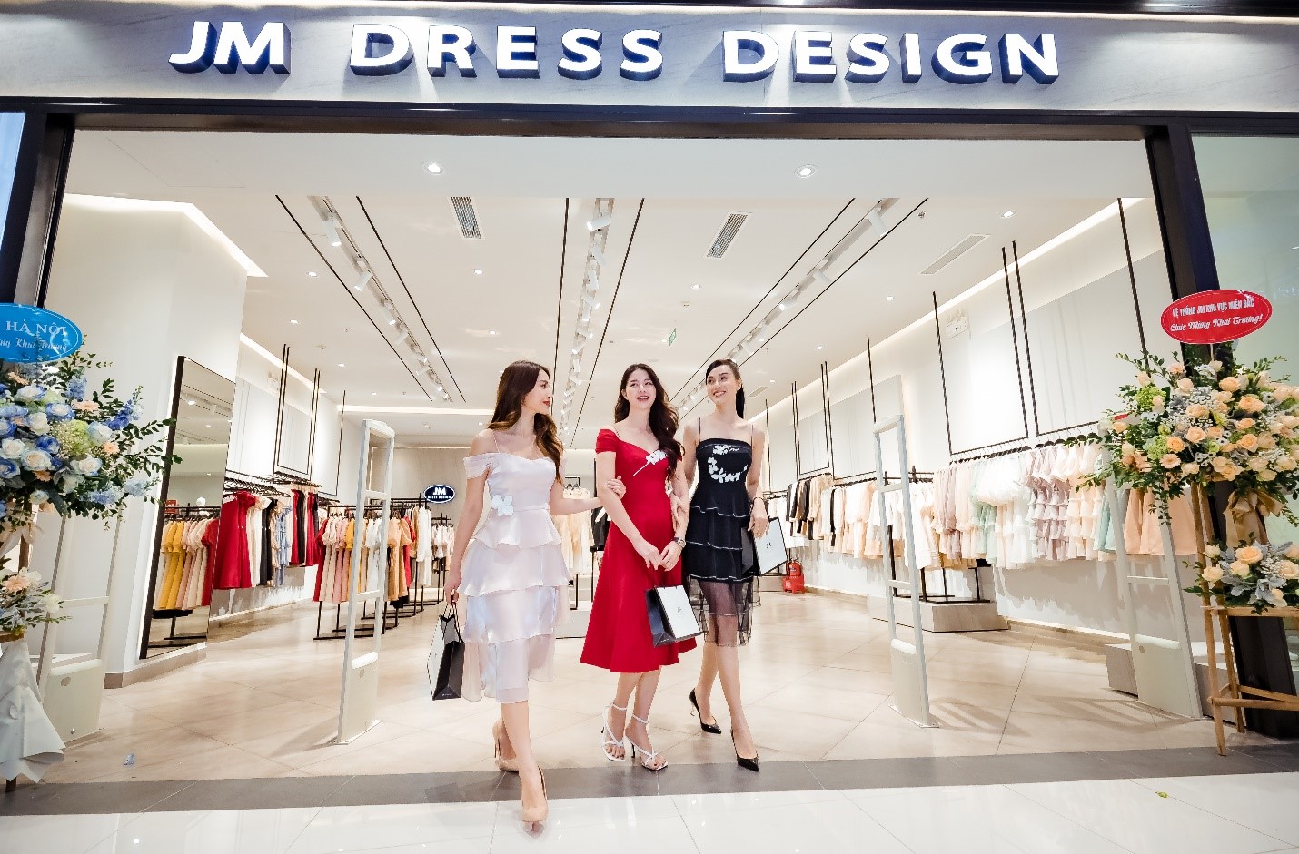 JM Dress Design - điểm đến tin cậy của các tín đồ thời trang Việt