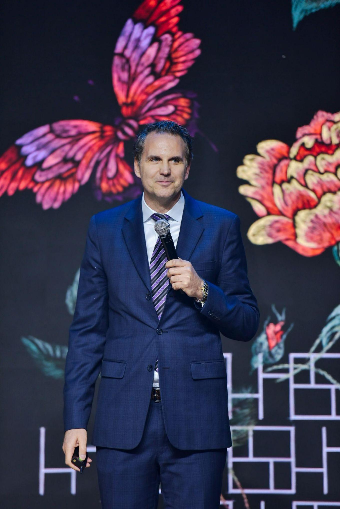 Hush & Hush ra mắt bộ sản phẩm chăm sóc tóc từ gốc đến ngọn - DeeplyRooted