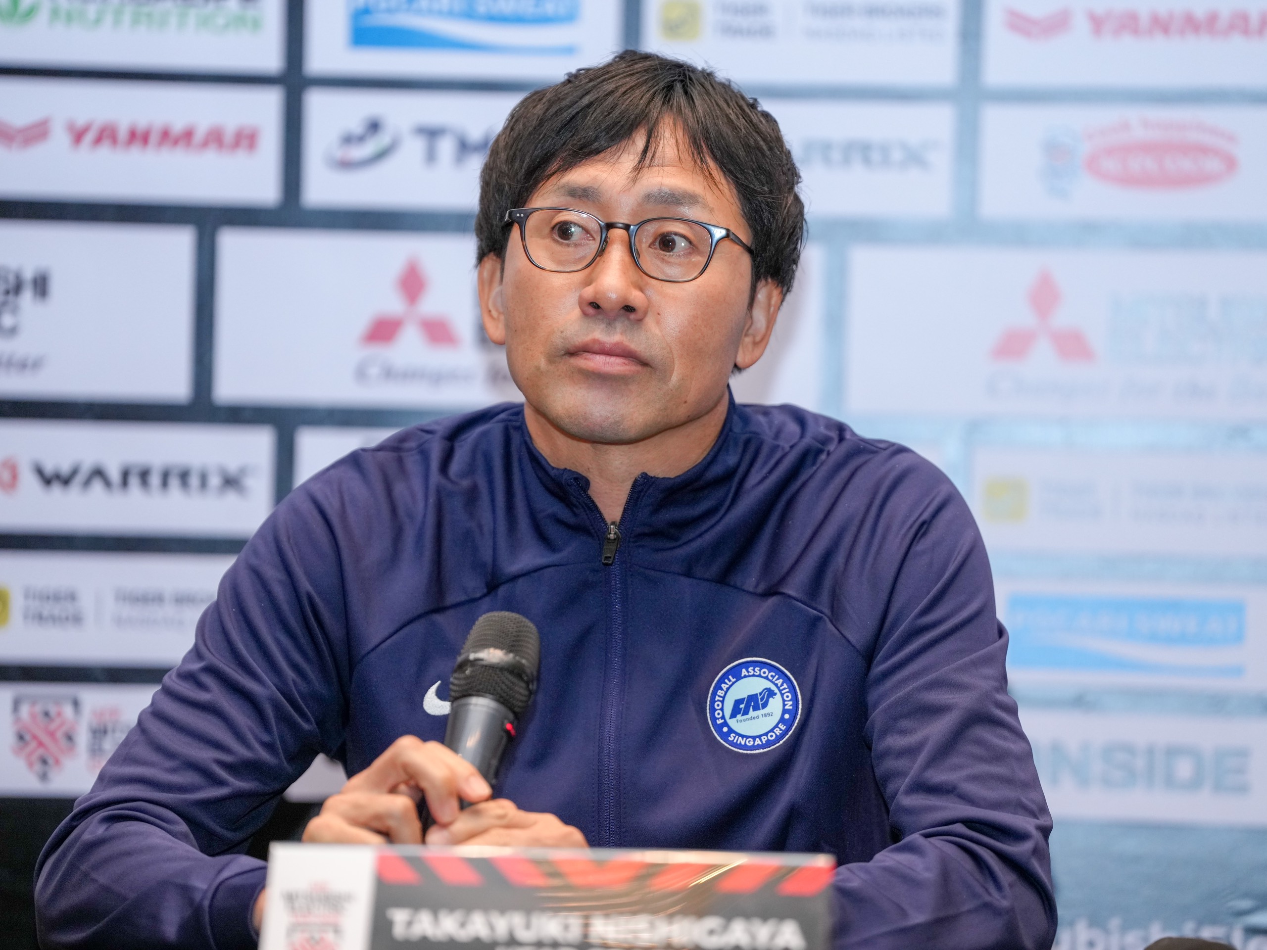 HLV của Singapore lấy lợi thế sân nhà ’dọa’ tuyển Việt Nam