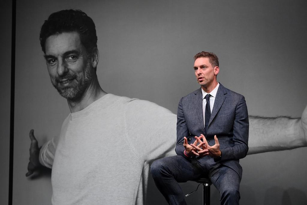 Huyền thoại vĩ đại của bóng rổ châu Âu Pau Gasol chính thức giải nghệ