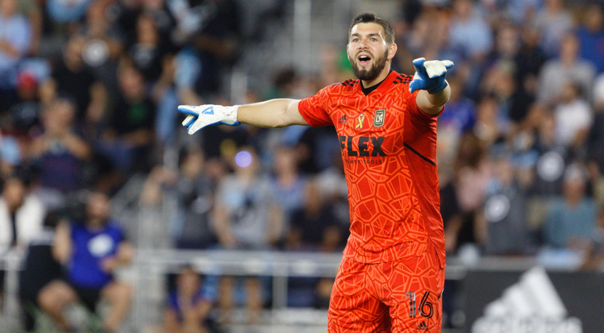 Tuyển Canada mất ‘người gác đền’ vì gãy chân