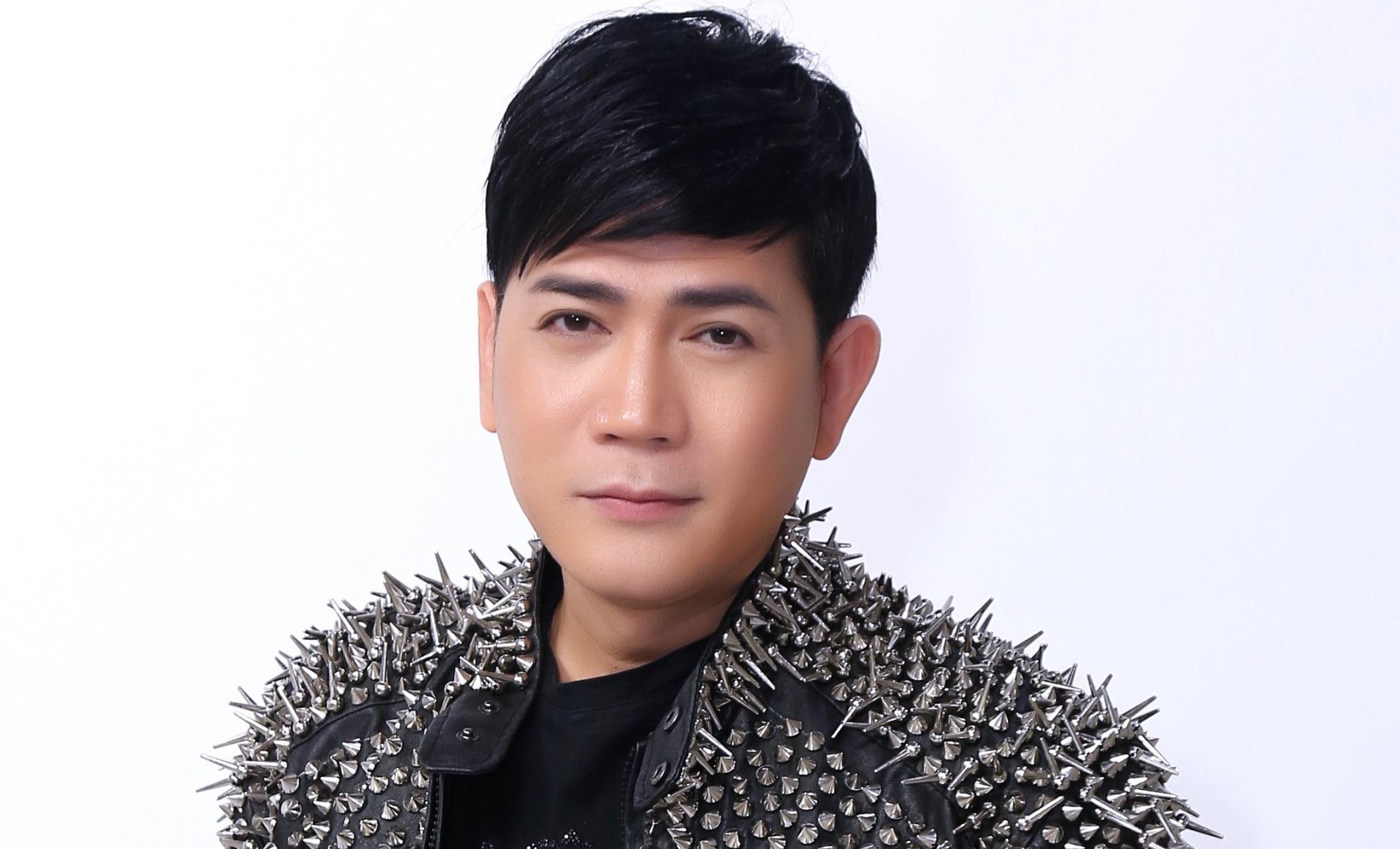 Dinh Quach's Instagram, Twitter & Facebook on IDCrawl