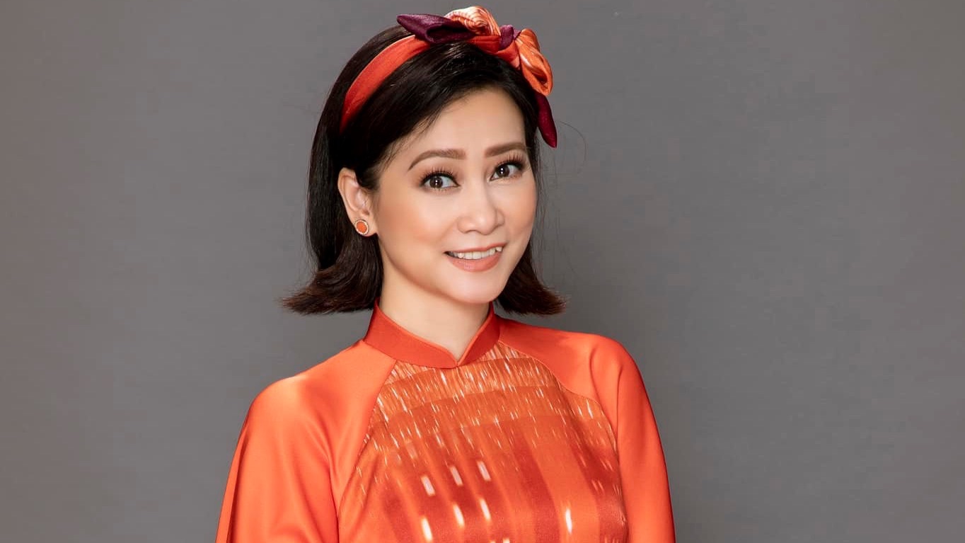 NSƯT Tuyết Thu: Một số nghệ sĩ phải chạy xe ôm để trang trải cuộc sống