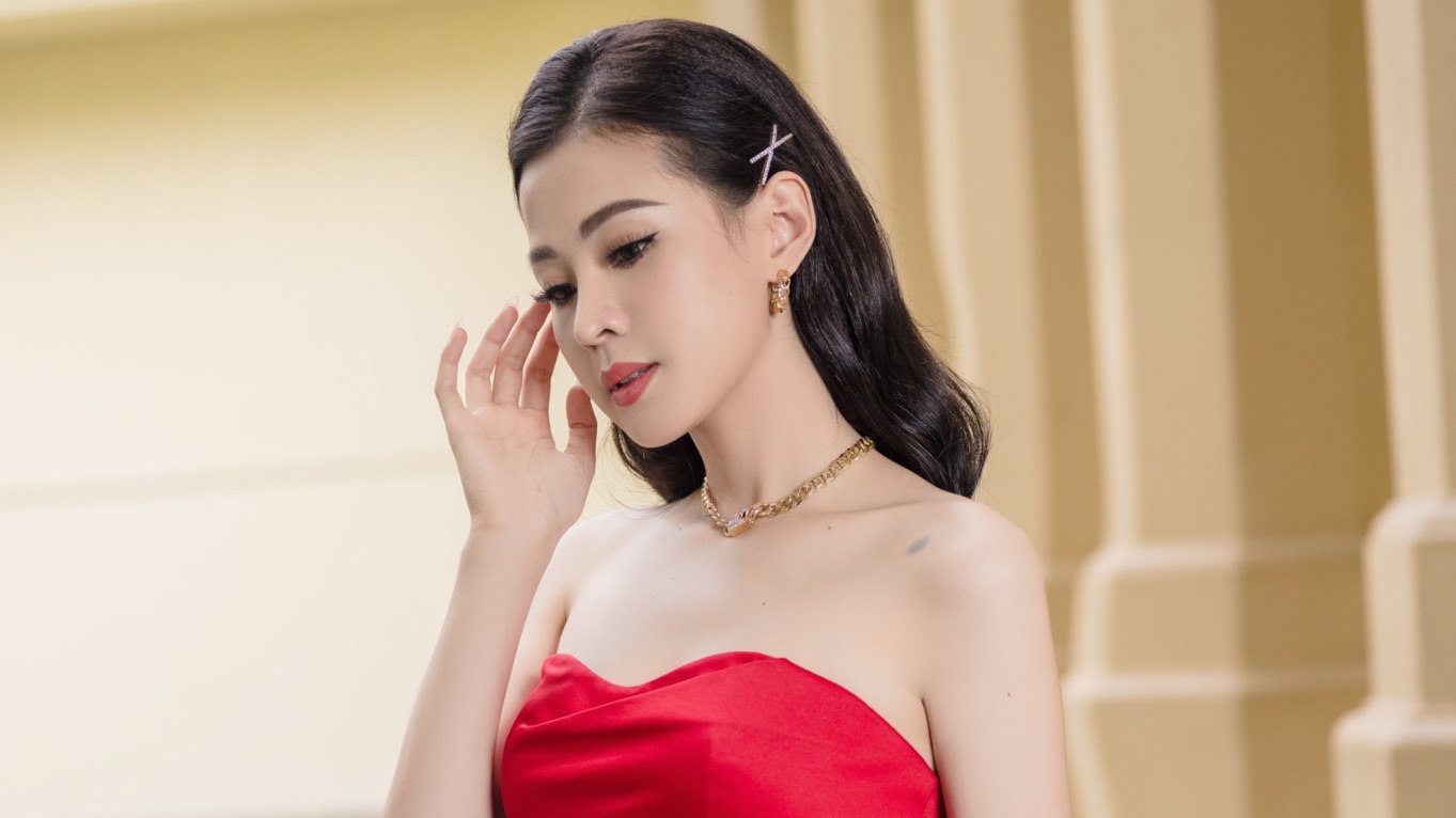 'Mỹ nhân bolero' Thiên Hương: Nếu cảnh nóng để câu view, tôi thẳng thừng từ chối