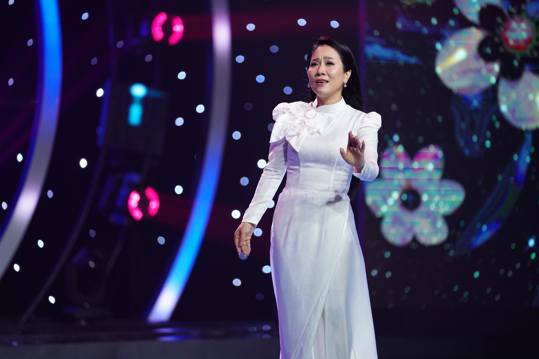 Thùy Trang ‘Mưa bụi’ tiết lộ lý do NSƯT Vân Khánh từ chối song ca cùng