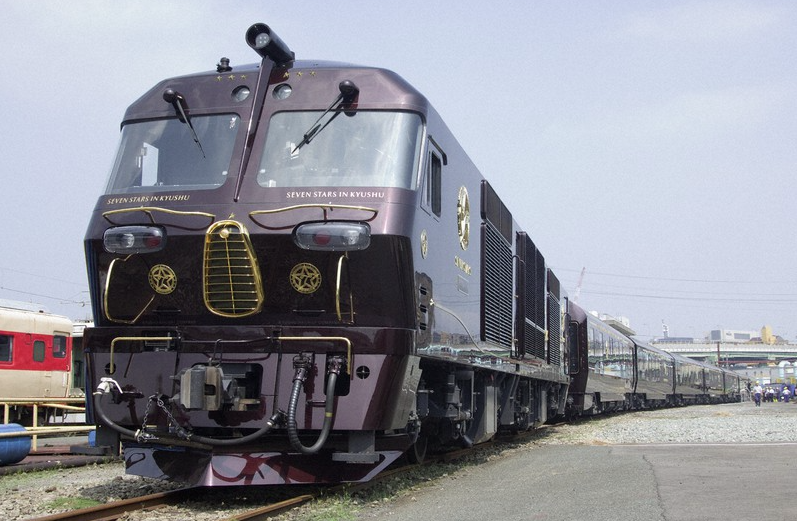 Khám phá xe lửa siêu sang chuẩn 7 sao với giá vé 300 triệu đồng