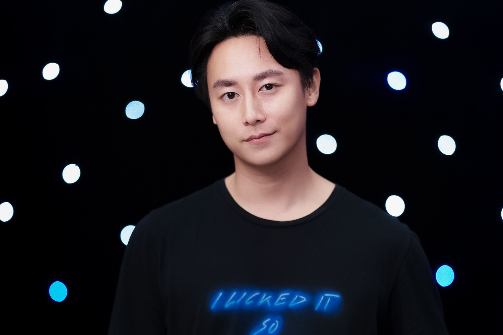 Rocker Nguyễn tái xuất, tiết lộ từng đi bán trà sữa, bún bò mùa dịch