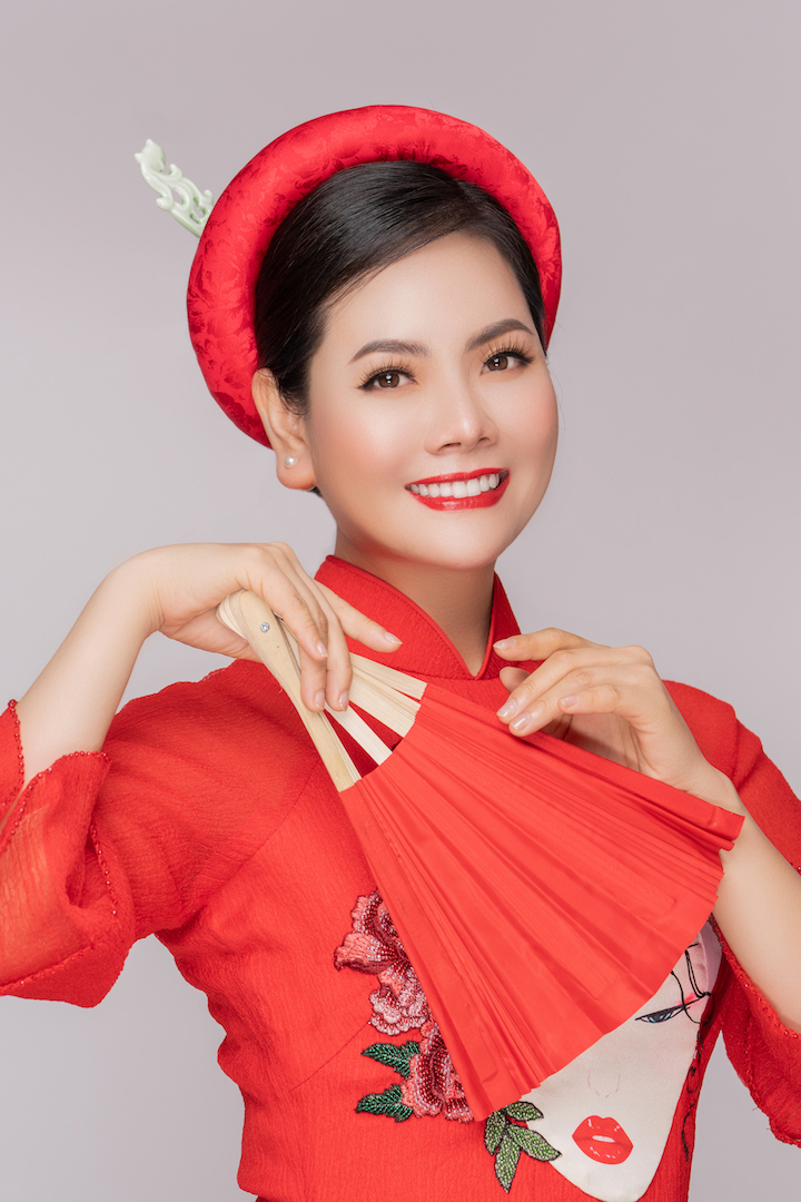 Lương Nguyệt Anh khoe thành tích 'khủng' trong âm nhạc