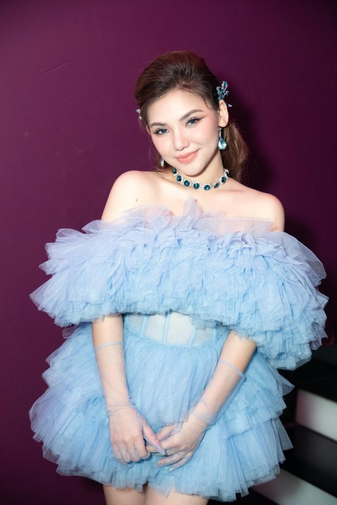 Choáng với giọng live của Myra Trần, thuộc nằm lòng loạt hit của các ...