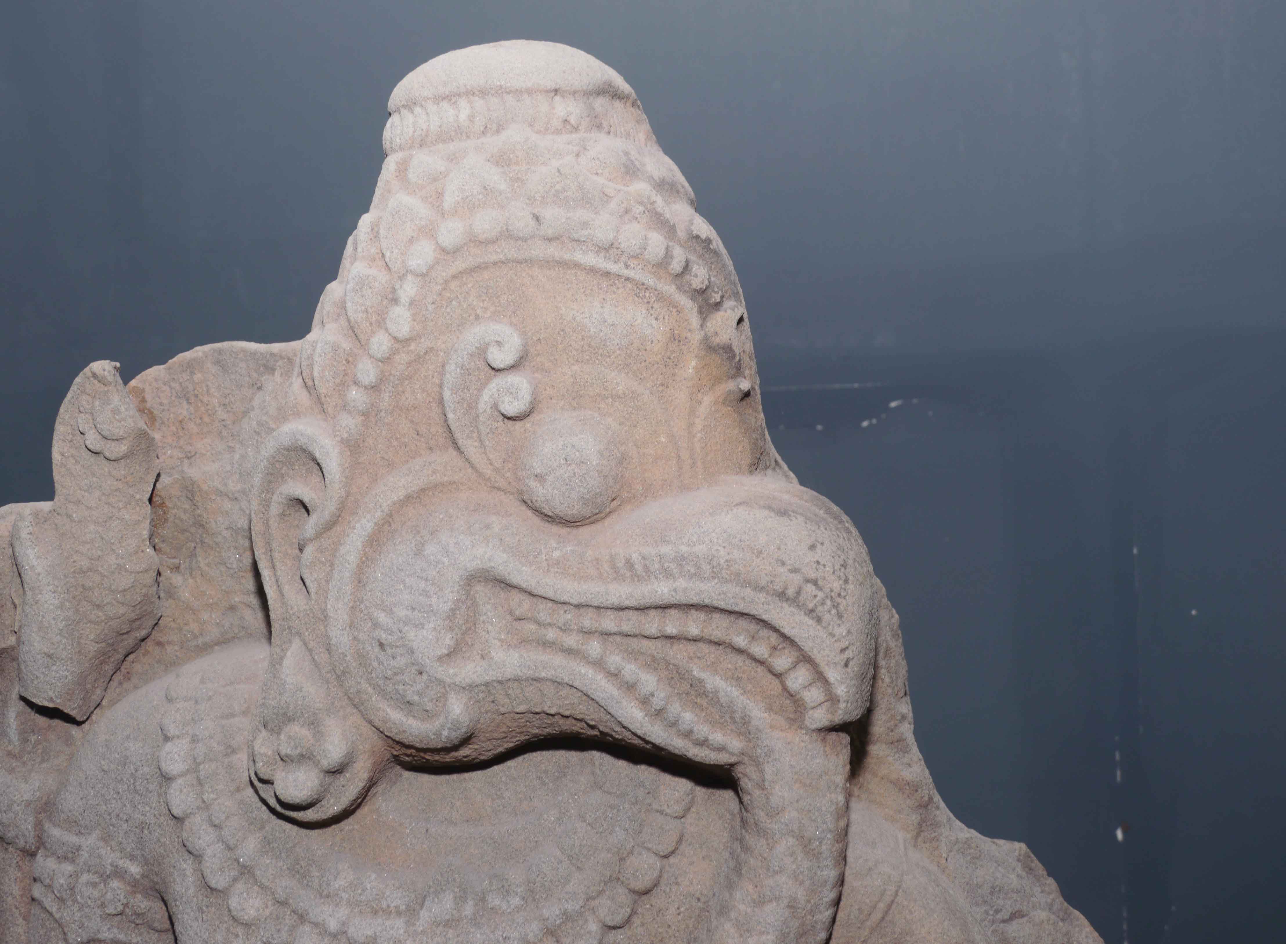 Bảo vật Chăm đất Bình Định - Kỳ 3: Tượng chim thần Garuda với phong ...