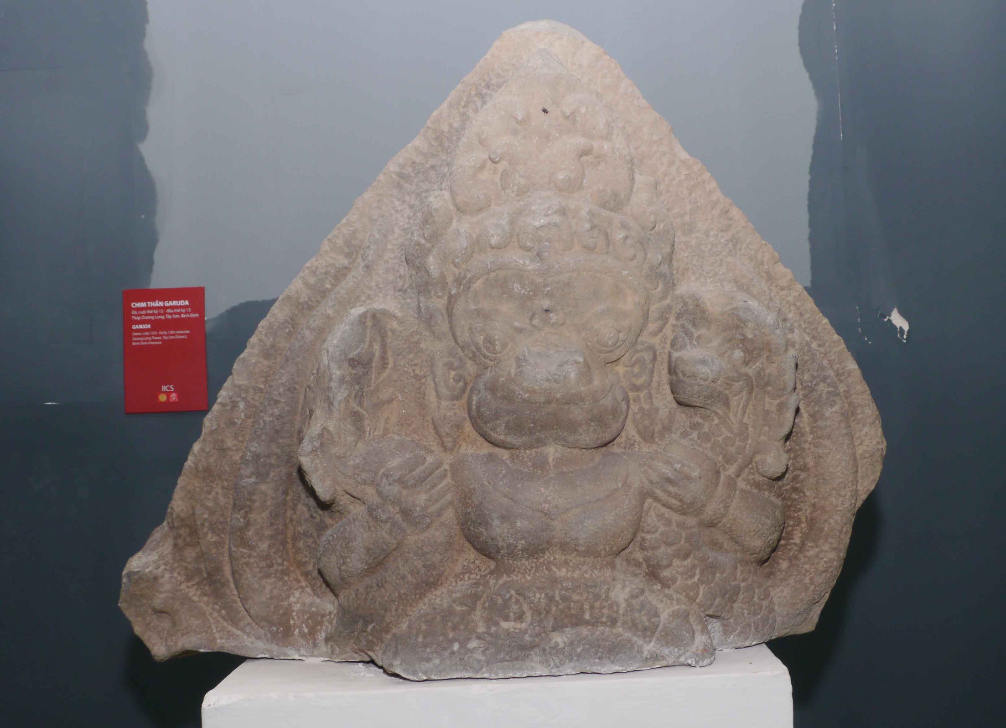 Bảo vật Chăm đất Bình Định - Kỳ 3: Tượng chim thần Garuda với phong ...