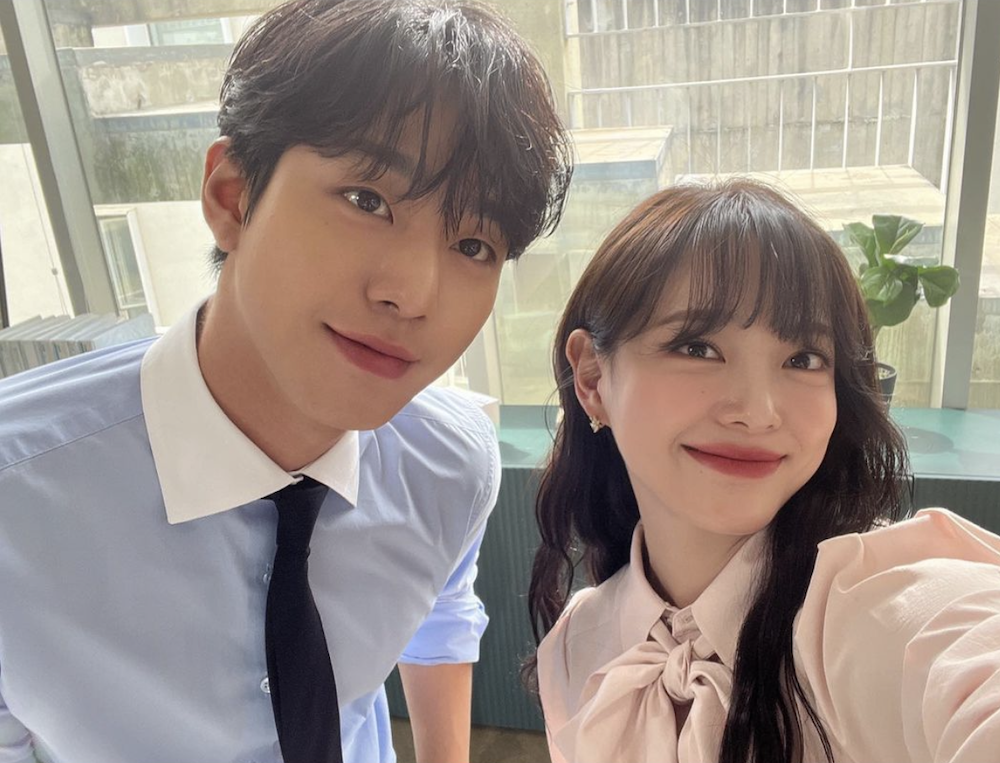 Cặp sao ‘Hẹn hò chốn công sở’ Ahn Hyo Seop - Kim Se Jeong tái hợp