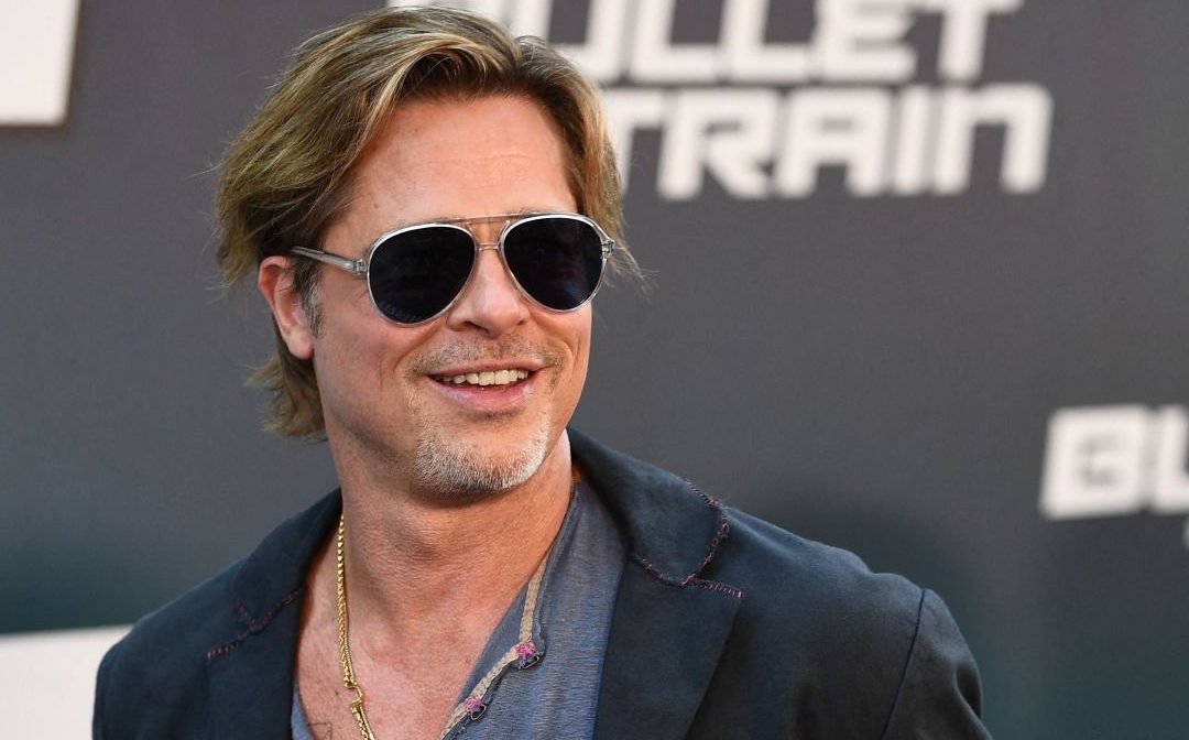 Brad Pitt đi chơi cùng vợ cũ của Paul Wesley
