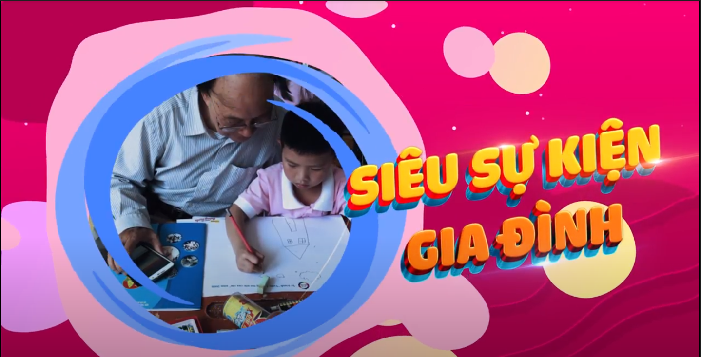 Chiêm ngưỡng cây bút sáp khổng lồ cao gần bằng tòa nhà 4 tầng