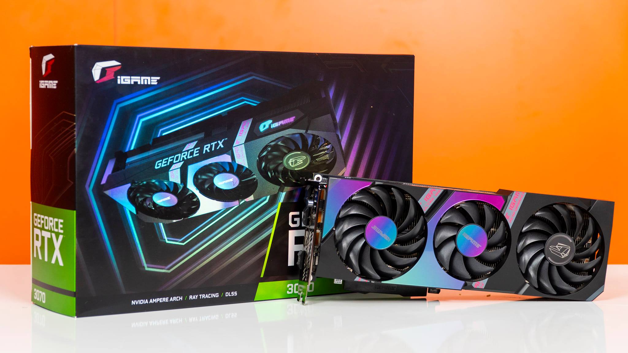 Colorful RTX 3070 Ultra - Thiết kế đẹp, hiệu năng tốt