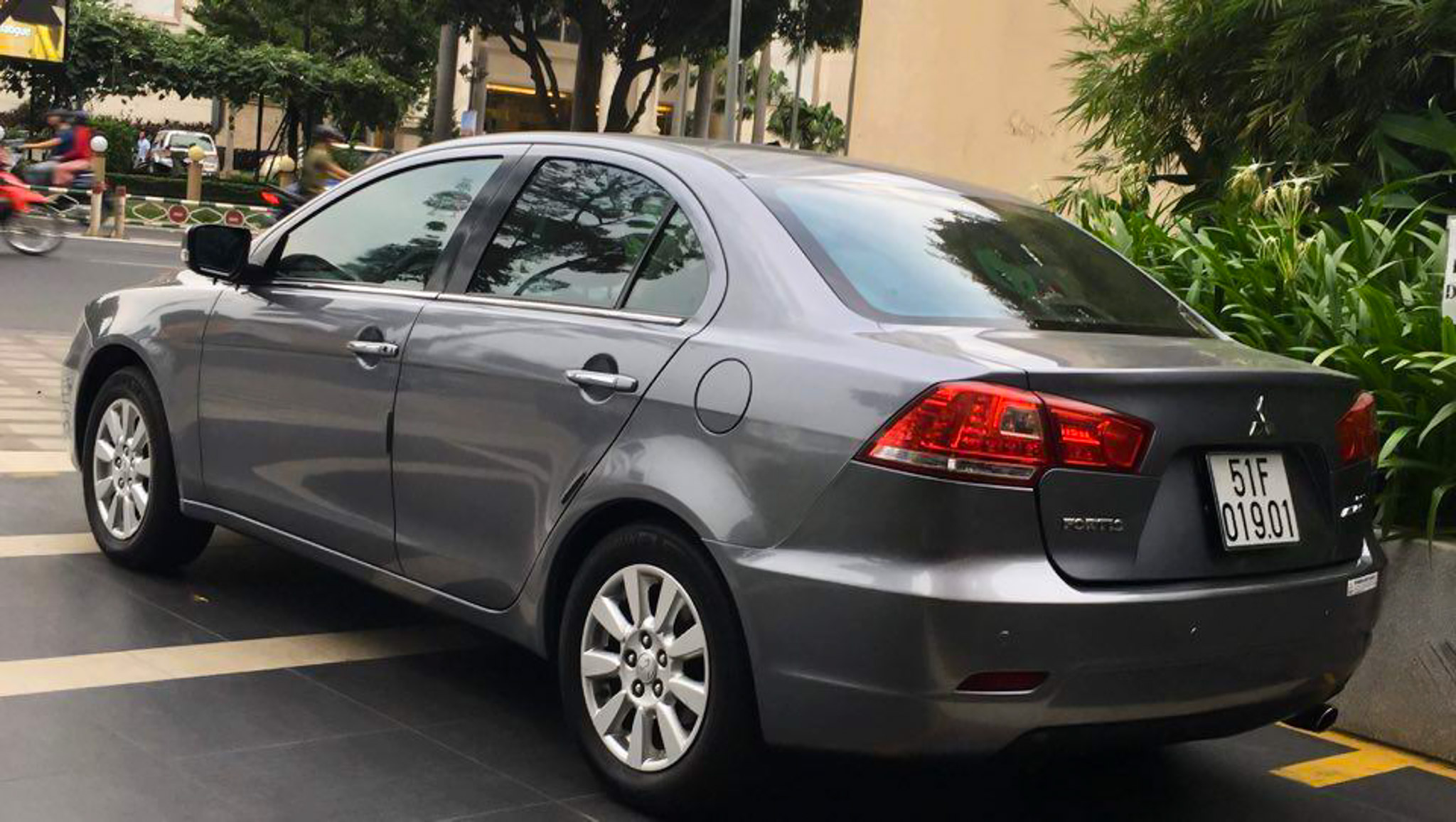 Mitsubishi Lancer Fortis đời 2007 giá hơn 300 triệu đồng tại Việt Nam